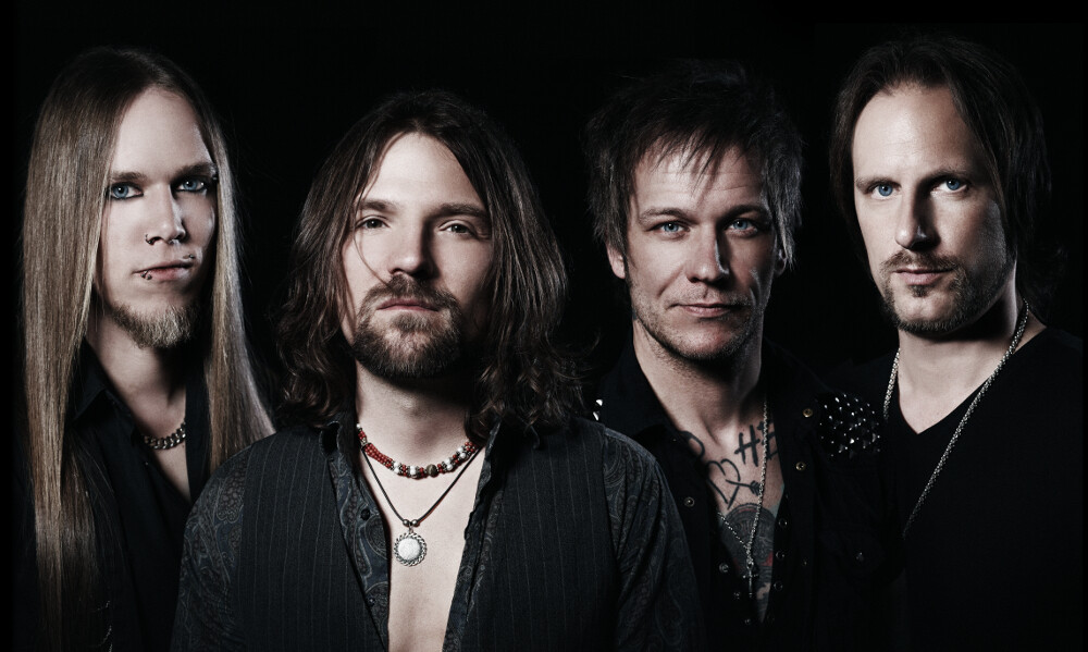 THE NEW ROSES | Metal Heart Radio