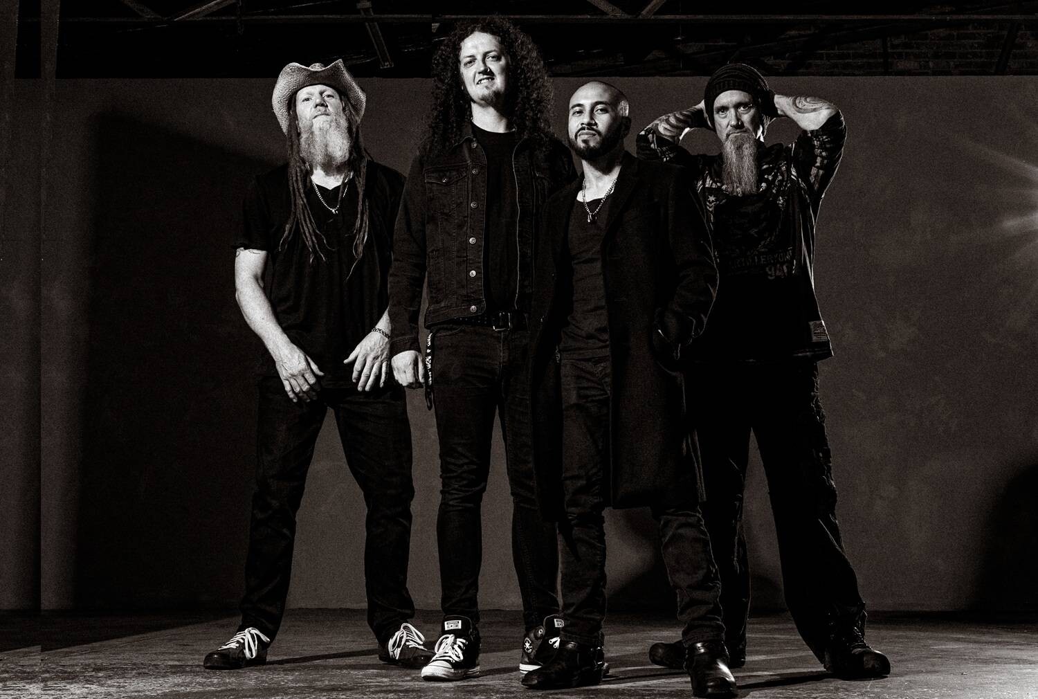 Greystone Canyon | Metal Heart Radio